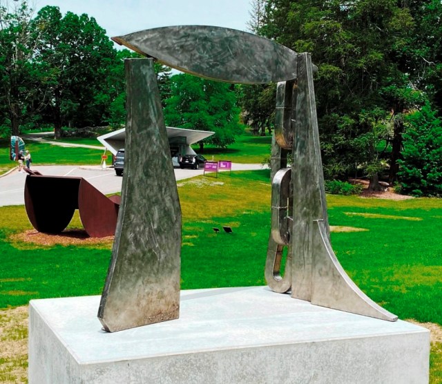 See Six Sculptures by Melvin Edwards in Different Seasons at deCordova ...