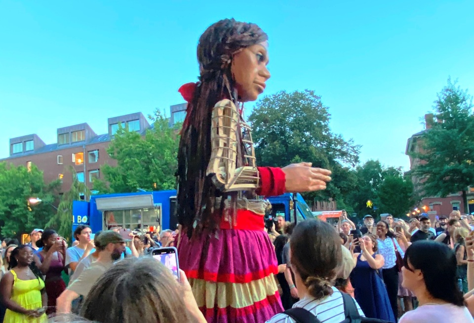 Amal, Twelve Feet Tall, Set Out from Massachusetts in September on a ...