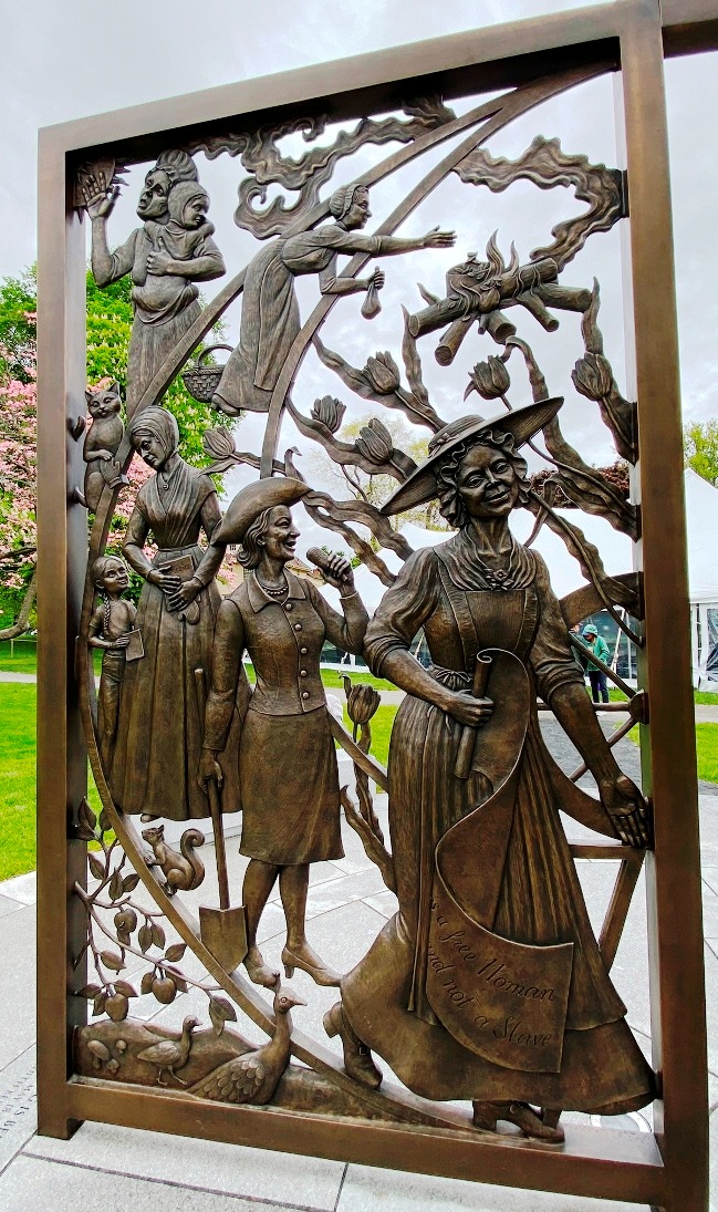 The Lexington Women’s Monument by Meredith Bergmann Brings Together and ...